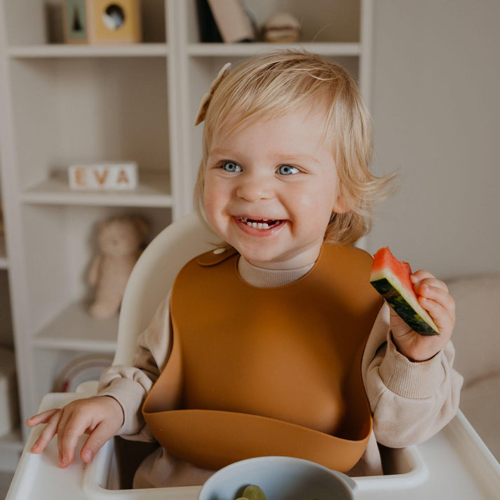 Silicone Baby Bib with Snaps - Camel – Cole & Gwen